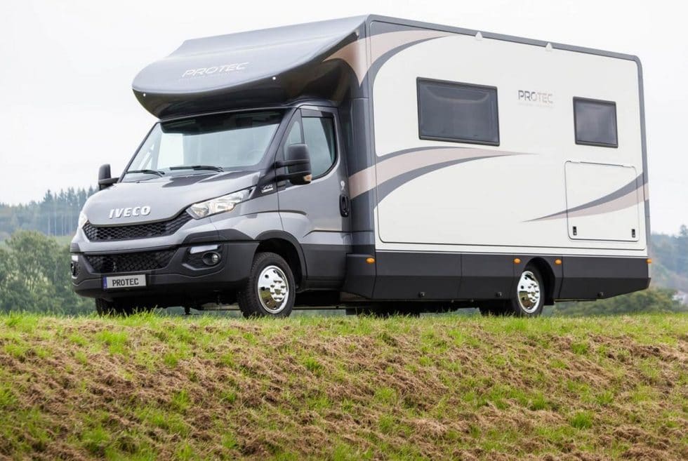 Protec Q18 Expanding Motorhome | Men's Gear