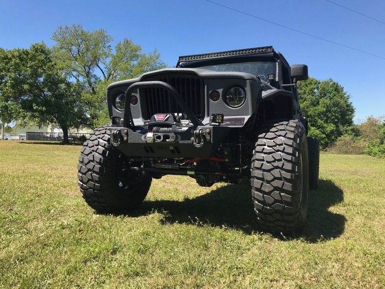 “Honcho” Jeep Wrangler By Bruiser Conversions