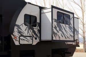 Hunter RMV Predator 6.6 Off-Road RV | Men's Gear
