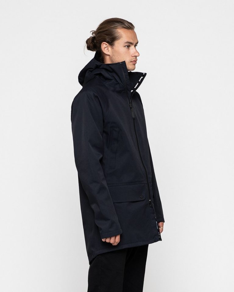 Stay Dry and Comfortable with the Baro Brockton Jacket | Men's Gear