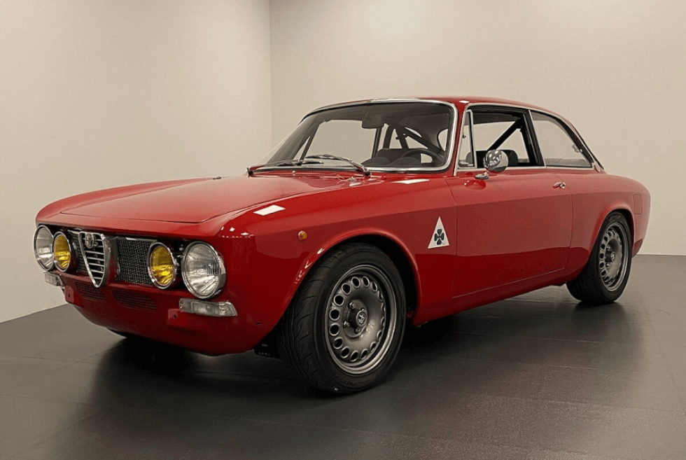 The GTA-R from Alfaholics is a restomod unlike any other | Men's Gear