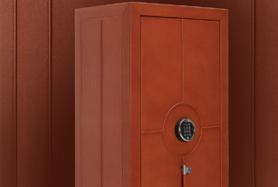 WOLF lets watch collectors personalize their own Churchill watch safe ...