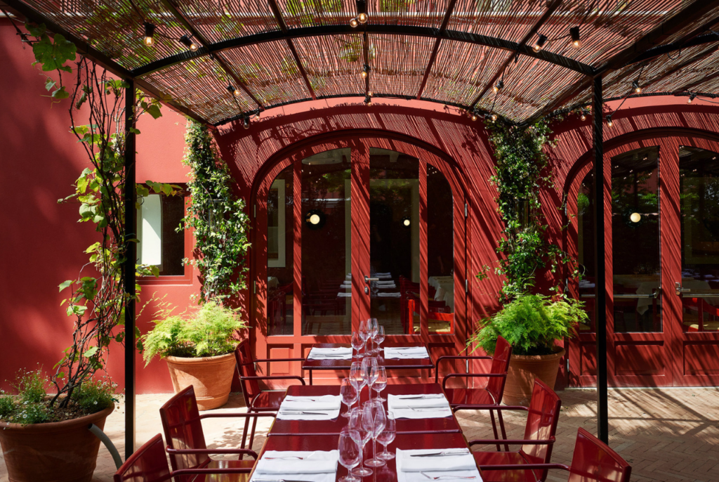 Ferrari reopens the Cavallino restaurant with a new chef and design ...